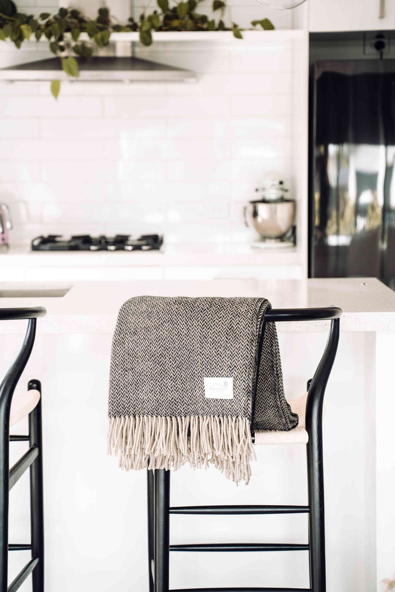 Collier's Coal throw